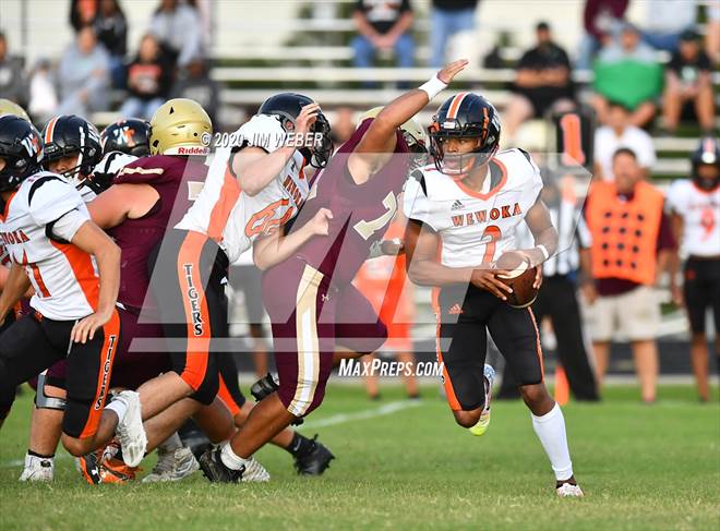 Photo 5 in the Warner vs. Wewoka Photo Gallery (58 Photos)