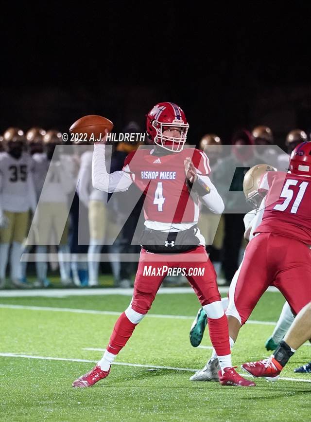 Photo 1 in the Aquinas vs. Bishop Miege (KSHSAA 6A Semifinal Playoff ...