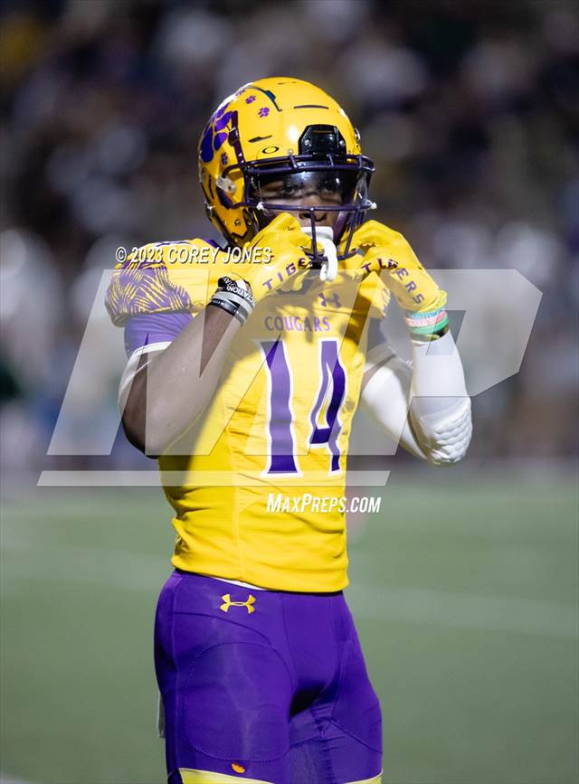 Photo 1 in the Holy Cross vs Edna Karr Photo Gallery (121 Photos)