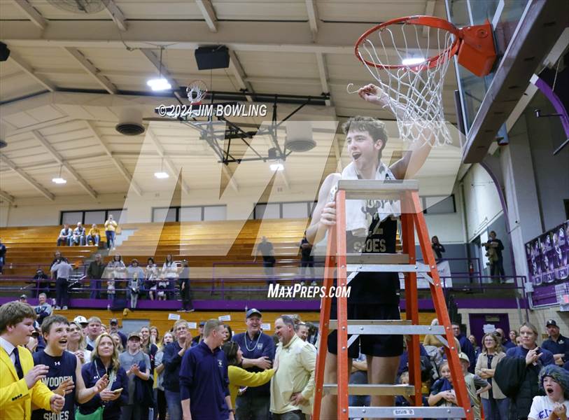 Photo 1 in the Teutopolis vs St Joseph-Ogden (IHSA 2A Sectional Final ...