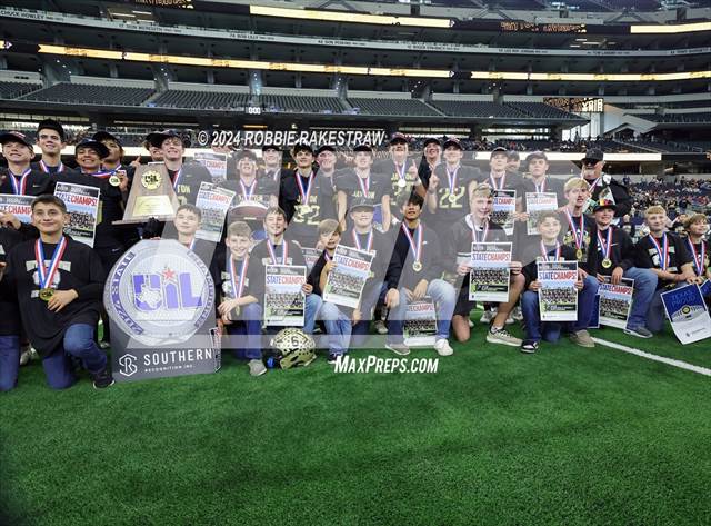 Photo 42 in the Oakwood @ Jayton (UIL 1A Division II Football Final Medal Ceremony) Photo ...