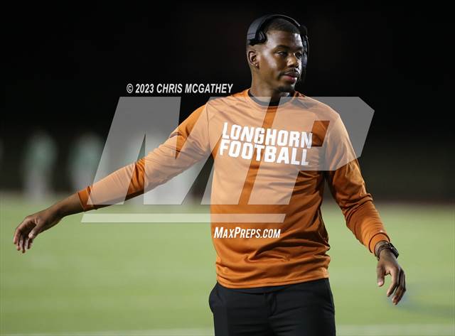 Photo 2 in the W.T. White vs Bryan Adams Photo Gallery (72 Photos)