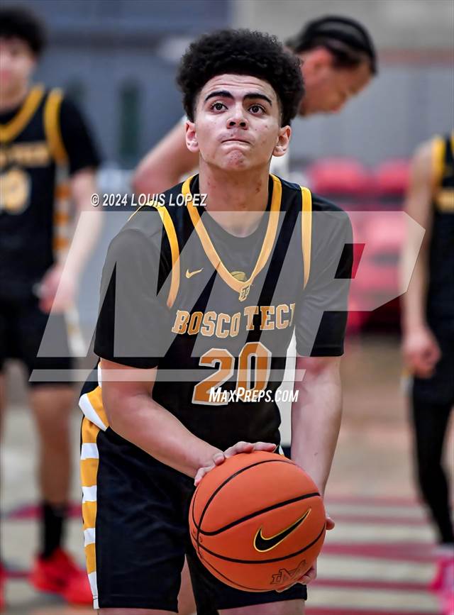 Photo 20 in the Rolling Hills Prep vs. Bosco Tech (Nike Extravaganza ...