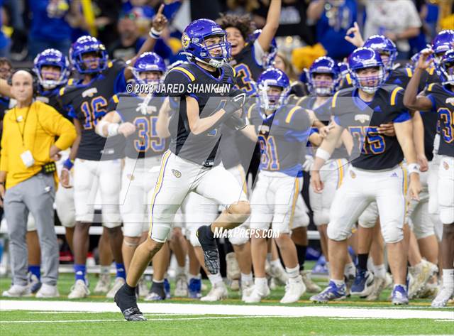 Photo 3 in the Calvary Baptist Academy @ St. Charles Catholic (LHSAA Division III Select Final ...