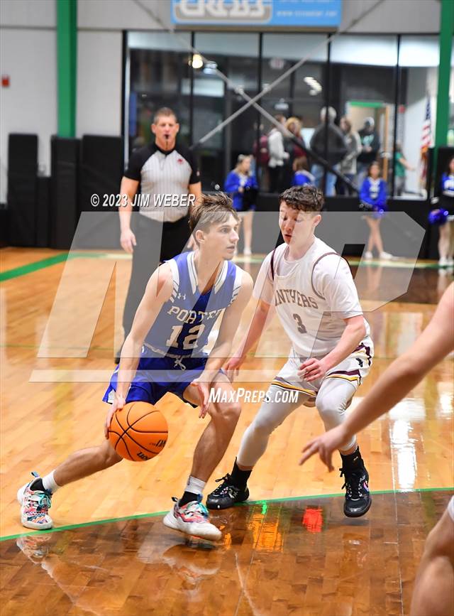 Photo 3 in the Porter vs Porum Photo Gallery (61 Photos)