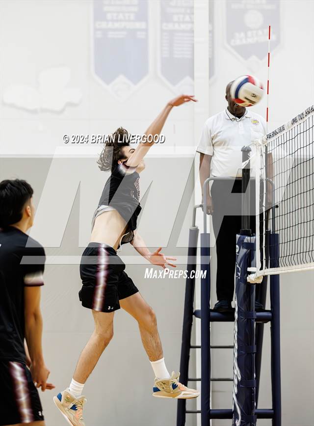 Photo 11 in the Regis Groff @ James Irwin Photo Gallery (48 Photos)