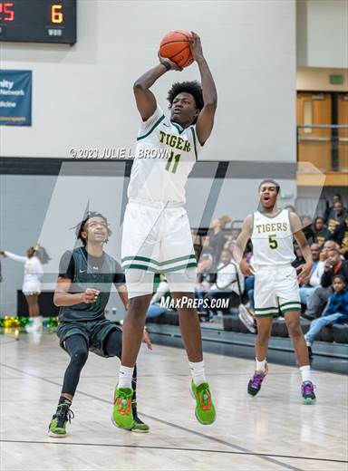 dezmon briscoe stats