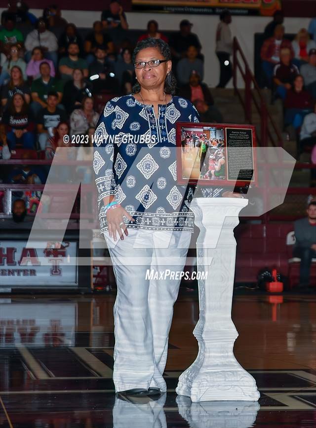 Photo 59 in the Chapel Hill @ Tenaha (Holiday Hoops Classic) Photo ...