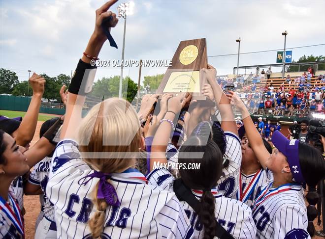 Photo 134 in the Weslaco vs. Midway (UIL 6A Softball Final) Photo ...