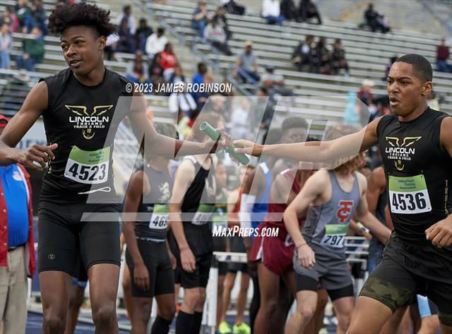 Photo 34 in the Bob Hayes Invitational (4 x 800 Meter) Photo Gallery ...