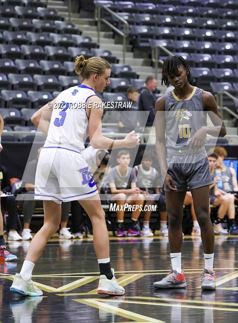Photo 11 in the Dallas Christian vs. Kaufman (Kaufman Holiday ...