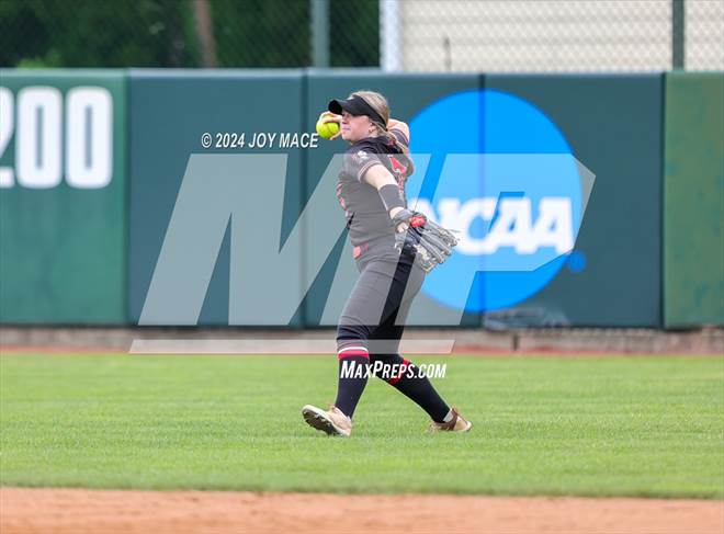 Photo 1 in the Logan Elm vs. Waverly Photo Gallery (124 Photos)