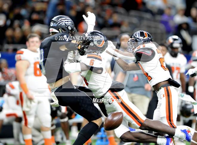 Photo 10 in the Sterlington vs. Union Parish (LHSAA 3A Final) Photo ...
