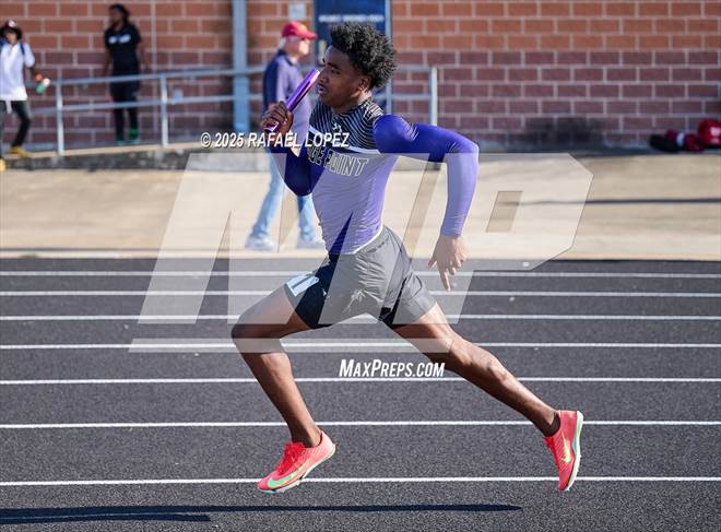 Photo 17 in the UIL 6A Track & Field Area 21&22 (4x400M Relay) Photo ...