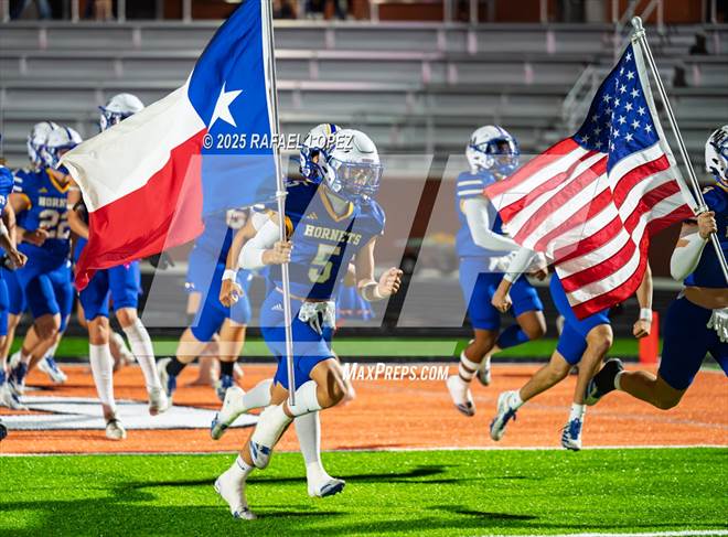 Photo 5 in the Hardin vs. Hitchcock (UIL 3A D1 Football Area) Photo ...