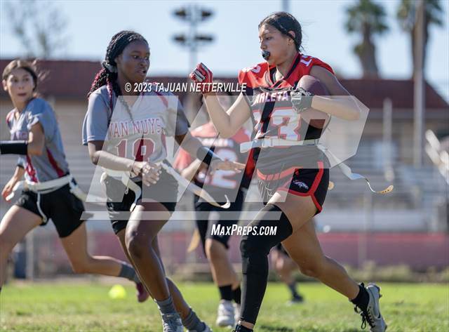 Photo 3 in the Arleta @ Van Nuys Photo Gallery (38 Photos)