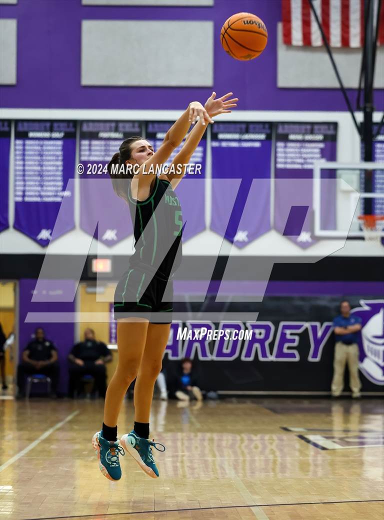 Photo 1 in the Myers Park @ Ardrey Kell Photo Gallery (62 Photos)