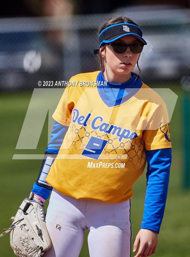 del_campo_vs_reno_(stephanie_ledoux_tournament)_girls_softball_photo.jpg