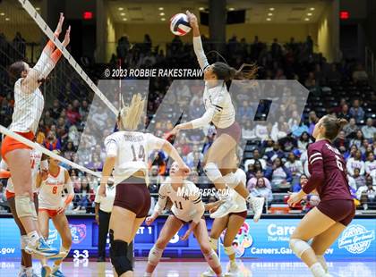Grand Oaks vs. Cinco Ranch (UIL 6A Volleyball Final) Thumbnails