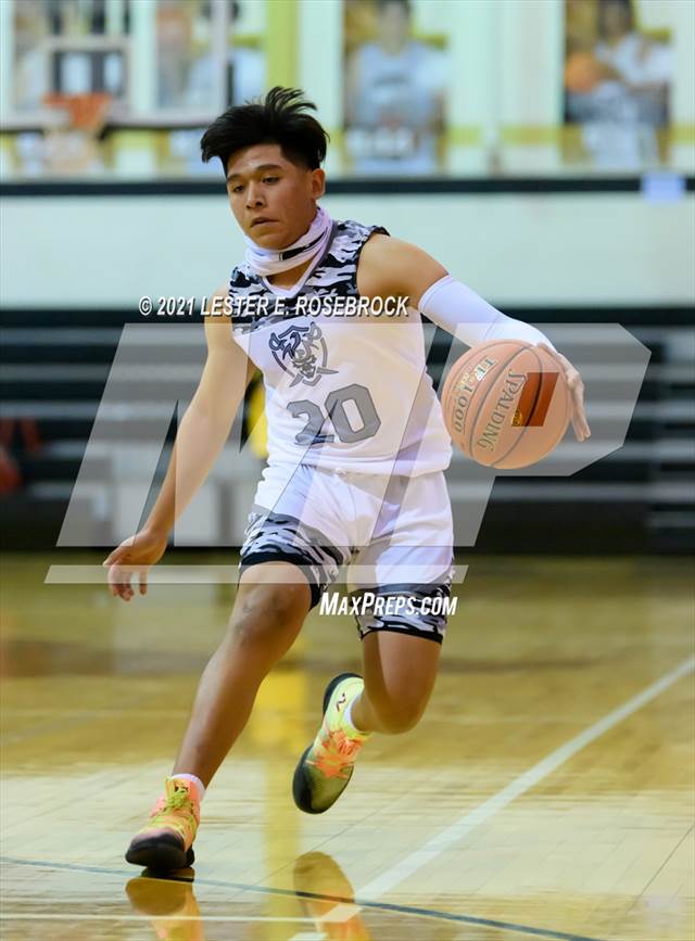 Photo 24 in the Lytle vs. Columbus (UIL 3A Bi-District Playoffs) Photo ...