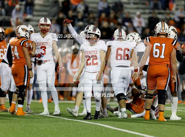 Photo 20 in the Muenster vs. Wink (UIL Football 2A Region 2 Area) Photo ...