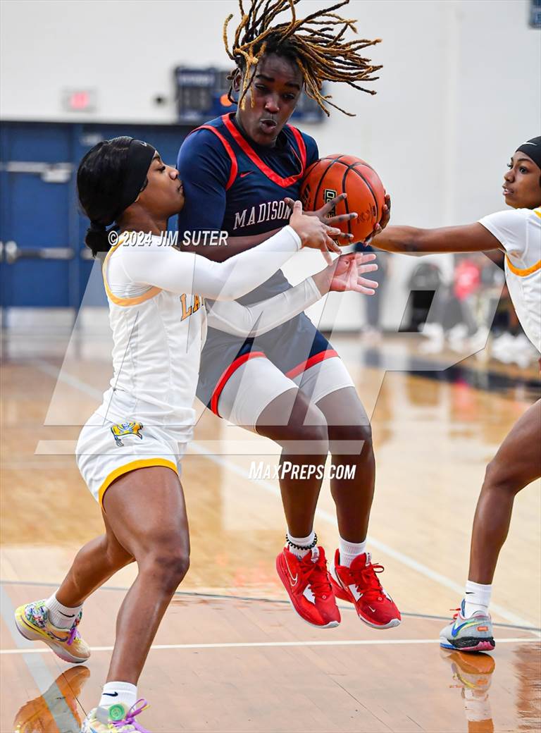 Photo 1 in the La Vega vs Madisonville (UIL 4A Reg III Final) Photo ...