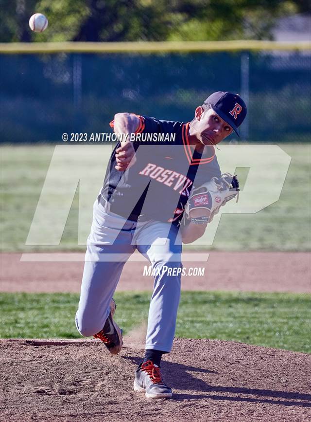 Photo 3 in the Roseville @ Bella Vista Photo Gallery (277 Photos)