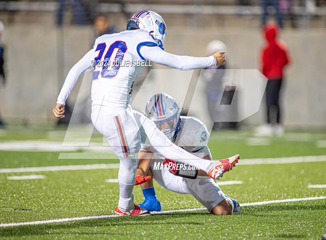 Photo 17 in the Woodville @ Tidehaven (UIL 3A D2 Semifinal Football ...