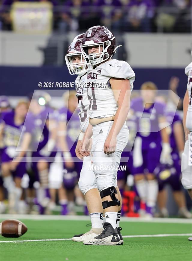 Photo 79 in the Hawley vs. Shiner (UIL Football 2A D1 Finals) Photo ...