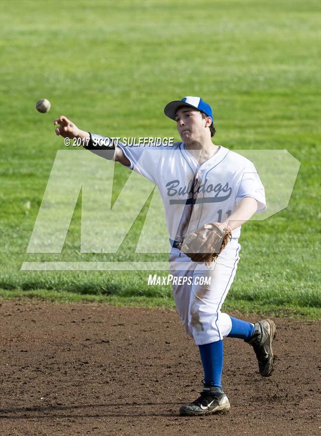 Photo 20 in the Sisters @ Sutherlin Photo Gallery (40 Photos)