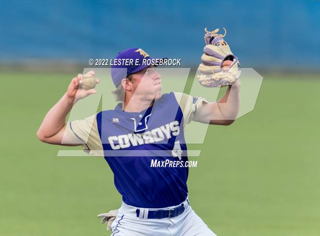 Photo 56 in the Knippa vs. D'Hanis (UIL 1A Regional Semi-final Playoffs ...