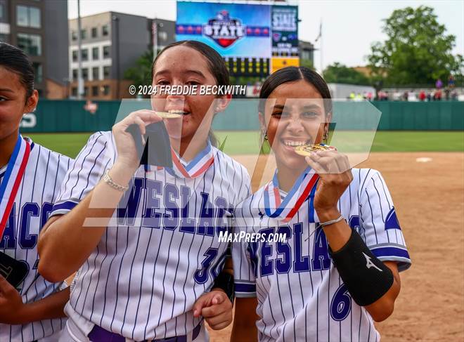 Photo 317 in the Weslaco vs. Midway (UIL 6A Softball Final) Photo ...
