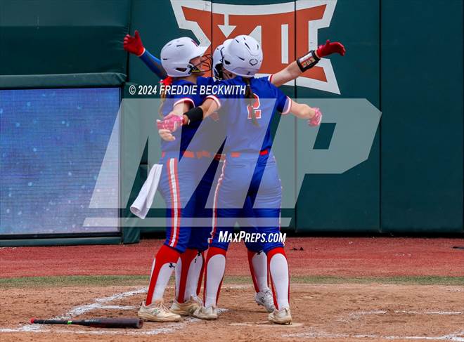 Photo 111 in the Weslaco vs. Midway (UIL 6A Softball Final) Photo ...