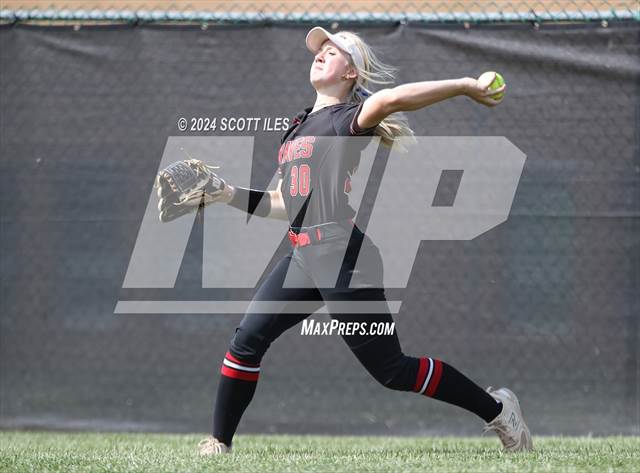 Photo 1 in the Dover vs. Logan Elm (OHSAA D2 Regional Final) Photo ...