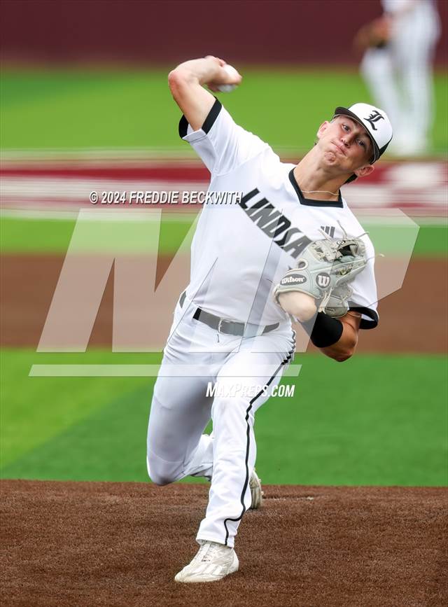 Photo 111 in the Sam Rayburn vs. Lindsay (UIL 2A Area Playoff) Photo ...