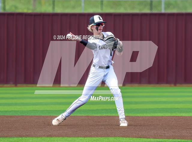 Photo 32 in the Sam Rayburn vs. Lindsay (UIL 2A Area Playoff) Photo ...