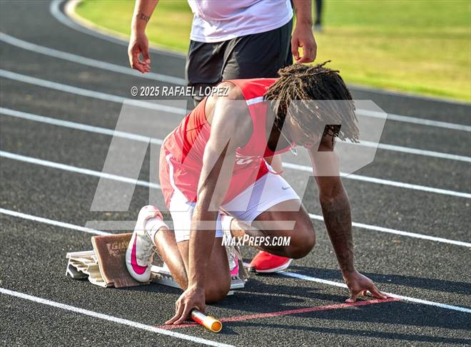 Photo 1 in the Spartan Relays (4x200M) Photo Gallery (33 Photos)