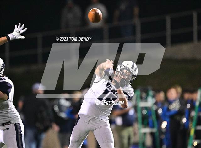 Photo 24 in the Willis vs Tomball Memorial (UIL 6A D2 Area Round) Photo ...