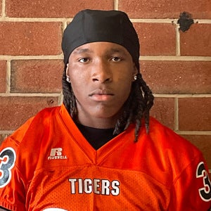 Jayden Brown's DuVal High School Bio