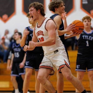 Easton Wyer's Wirt County High School Career Home