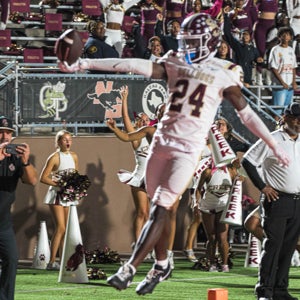Savion James' Summer Creek High School Career Home