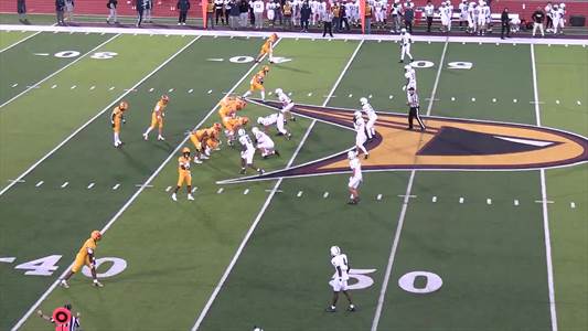 Football Recap: Davison Triumphant Thanks to a Strong Effort from ...