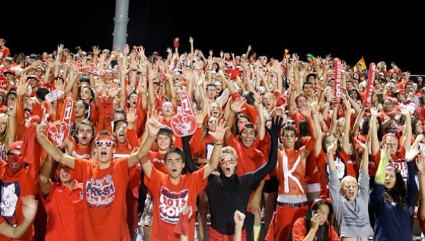 Great Oak wins first MaxPreps Rock Your School Colors contest