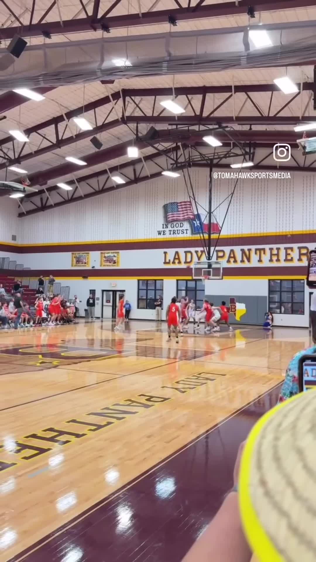 Football Game Preview: Honey Grove Warriors vs. Como-Pickton Eagles