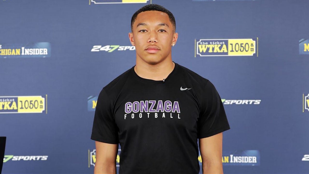 Kainoa Winston named 2024 MaxPreps District of Columbia High School Football Player of the Year ...