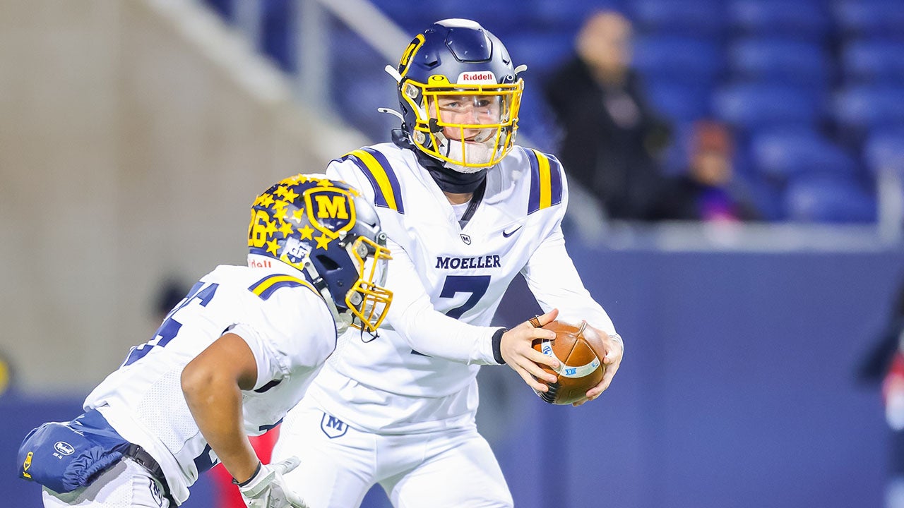 Matt Ponatoski named 2024 MaxPreps Ohio High School Football Player of the Year