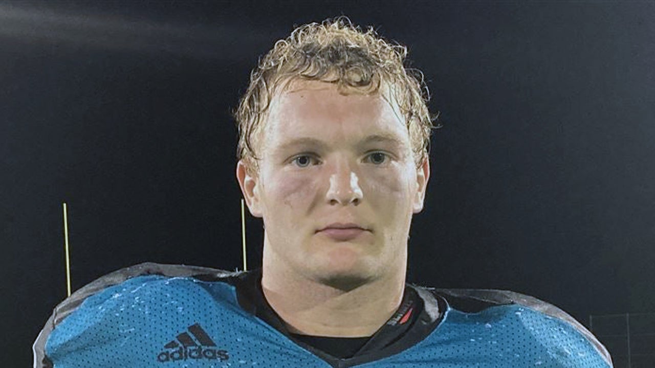 Iowa football signee Aaron Graves records state tourney wresting pin ...