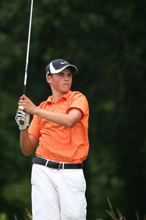 Fifteen-year-old Gavin Hall beats adults by 18 strokes