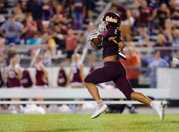 High school football: Kayleb Wagner meets Derrick Henry, receives ...