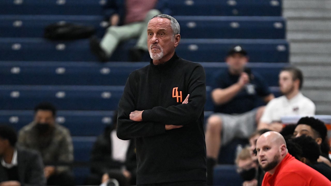 High school basketball: Winningest active coach Steve Smith announces ...
